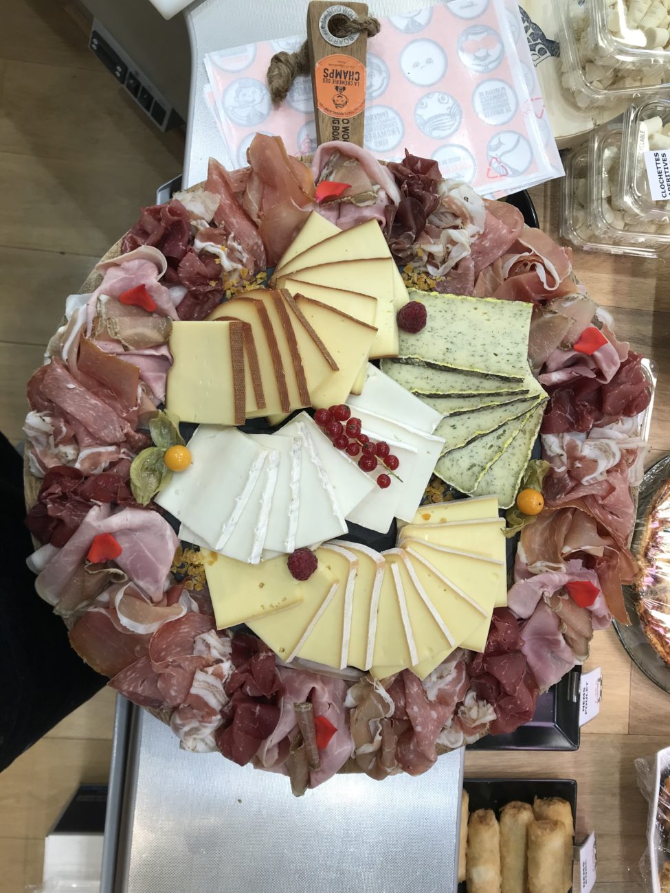 PLATEAUX RACLETTE (FROMAGES + CHARCUTERIES) - La Crèmerie des Champs